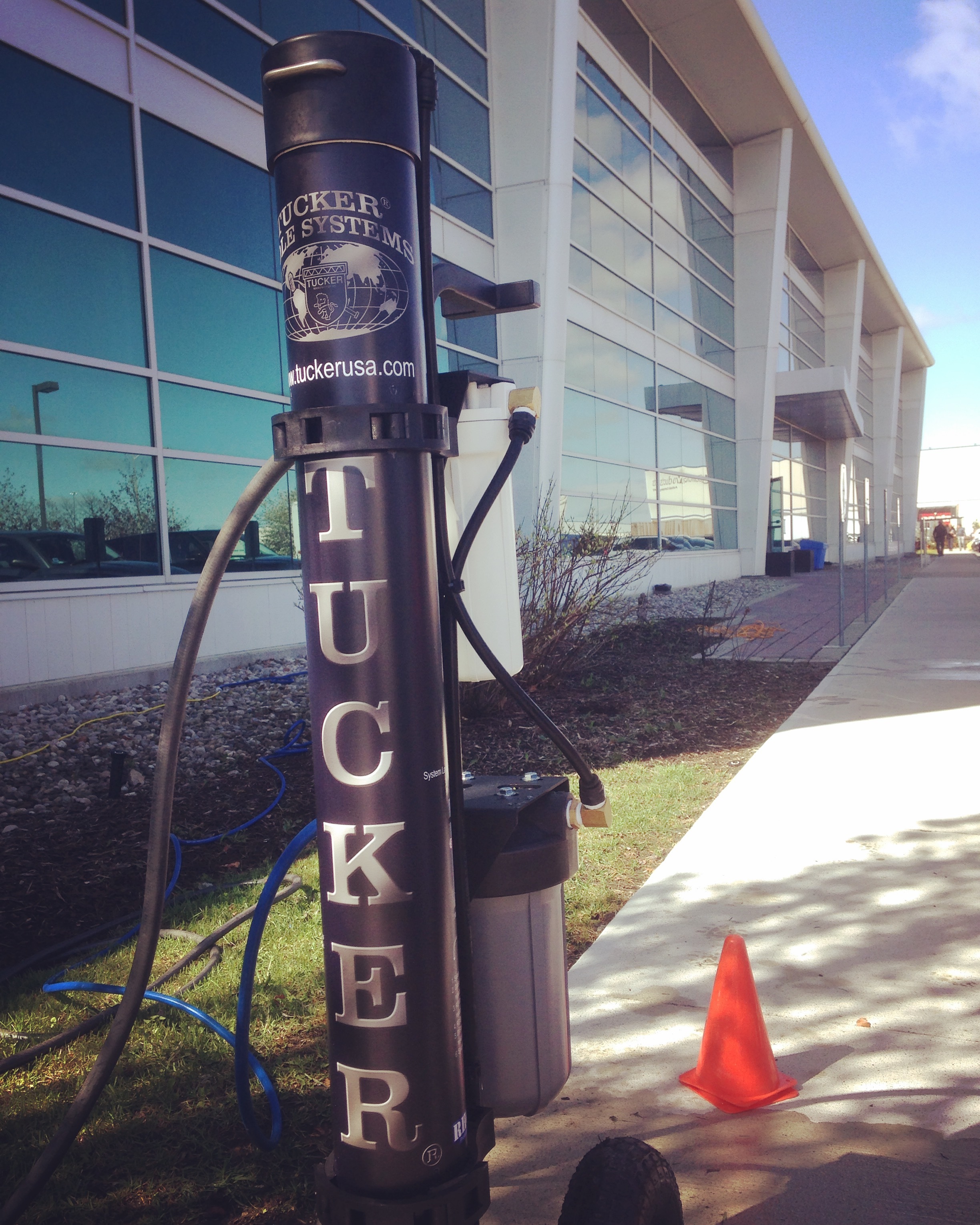 Wash It VS Tucker Pure water cart - Page 2 - Waterfed Poles - Window ...